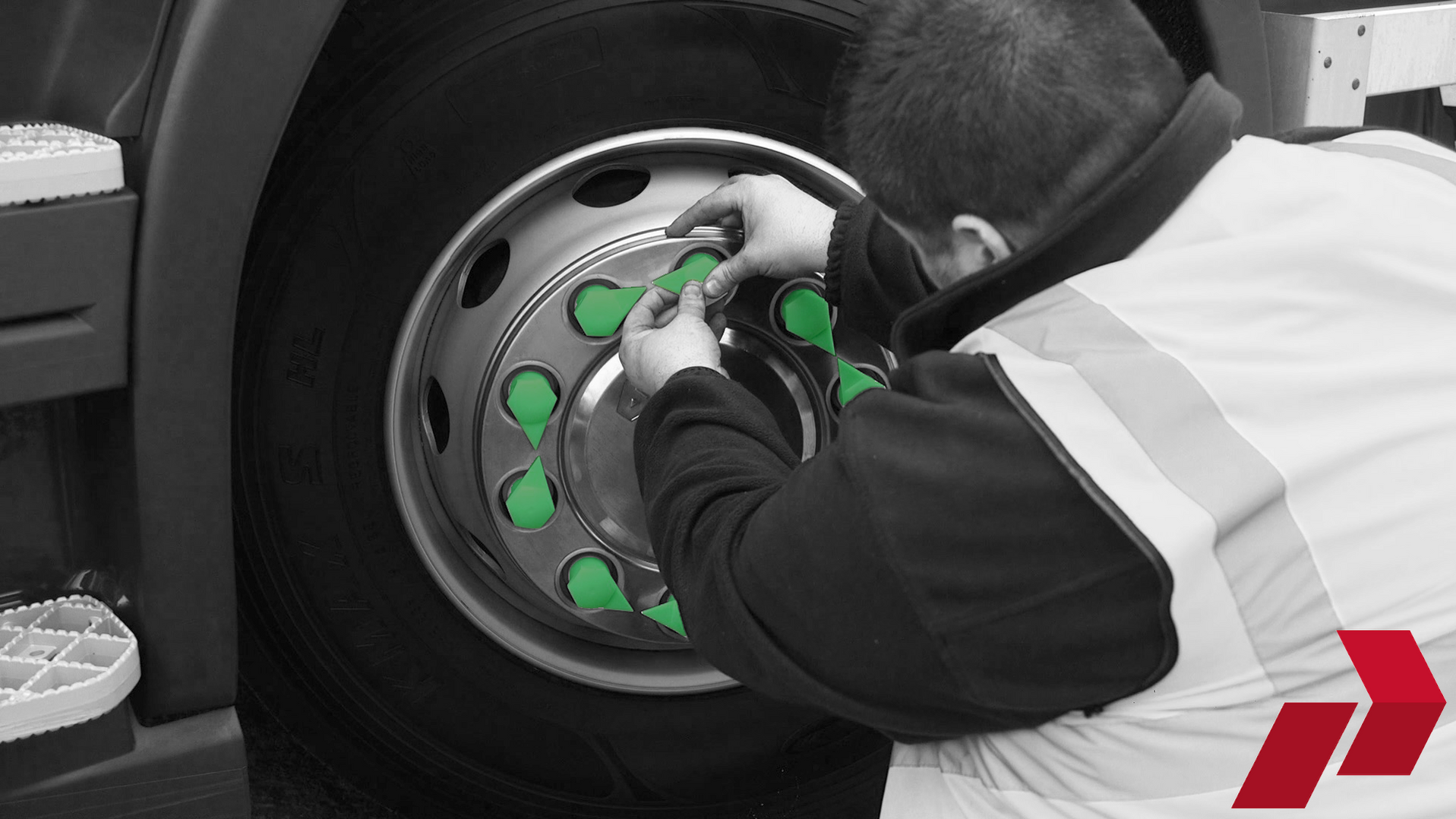Green Dustite LR® Long Reach Wheel Nut Indicator & Dust Cap (32–33mm ...